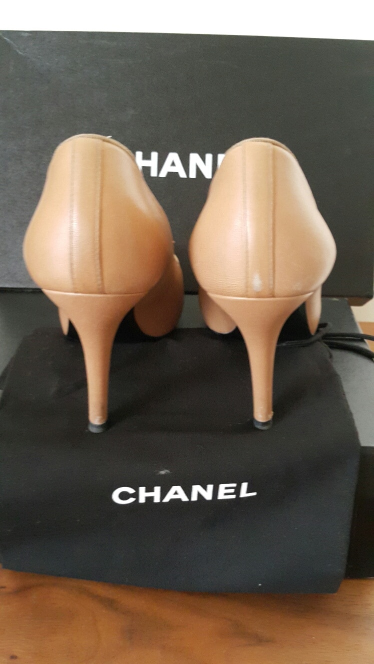 Chanel CC Cap Toe Pump Size 38.5 EU | The Luxury Flavor