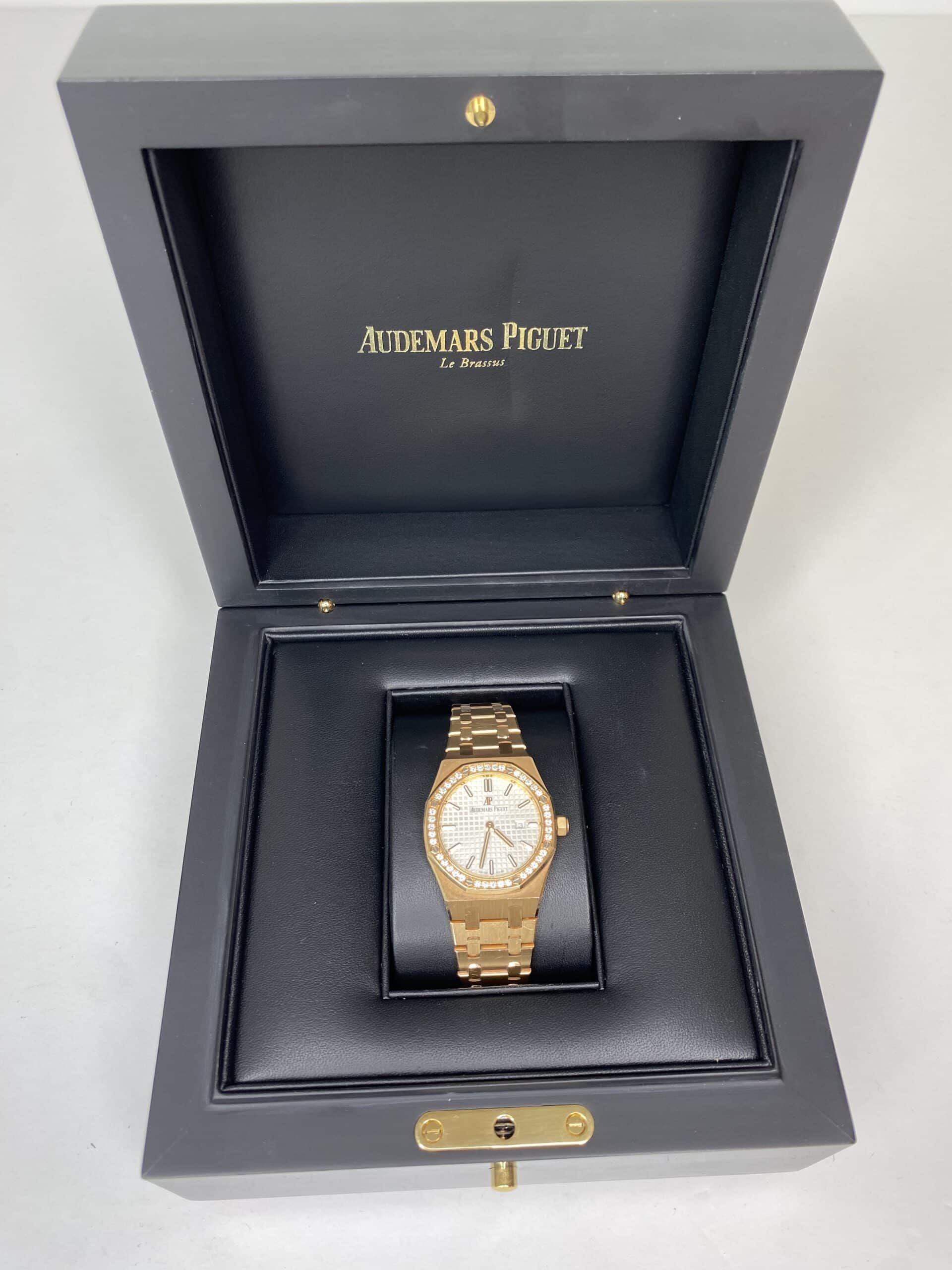 Audemars Piguet Royal Oak - The Luxury Flavor